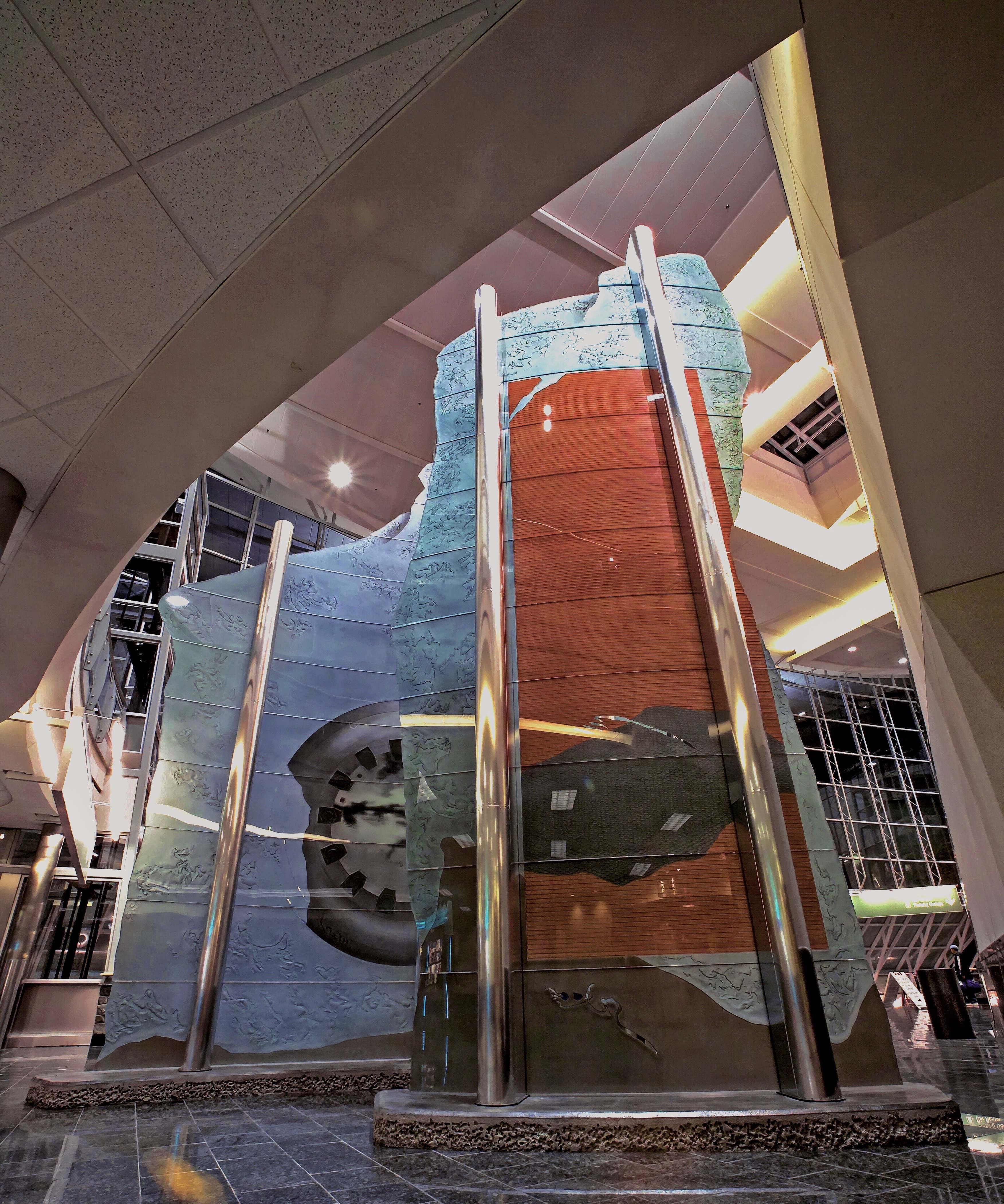 Warren Carther - The Canadian Clay and Glass Gallery